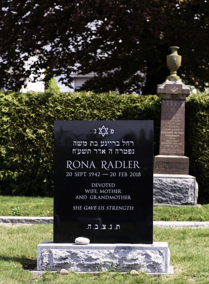 Upright Granite Monuments for Custom Memorials | Made in BC